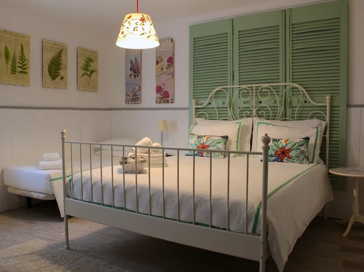 Vinnus Guesthouse - Ericeira