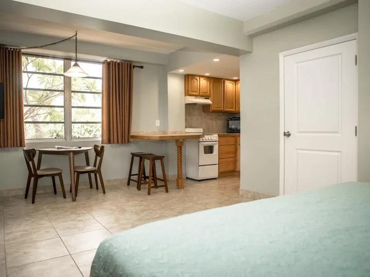 Ragged Edge Resort & Marina - Florida Keys, FL