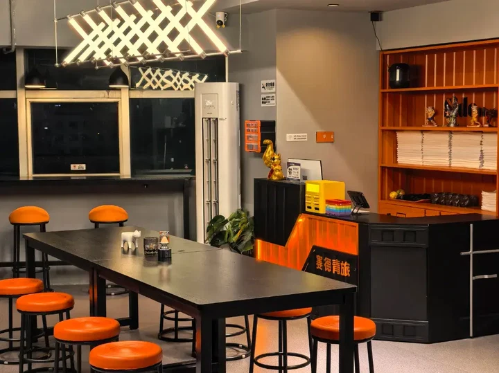 Side Rainbow Hostel - Nanning
