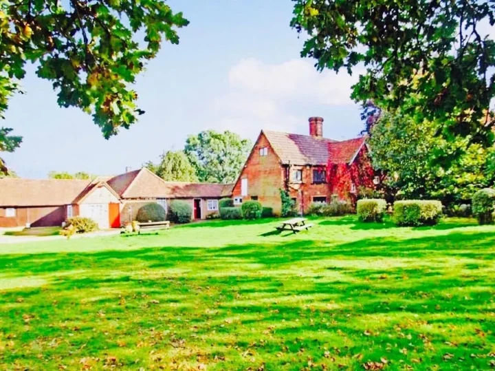 Oldlands Farm - Crawley