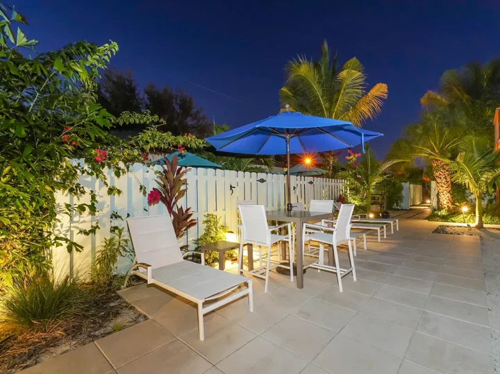 Siesta Key Palms Resort - Sarasota, FL
