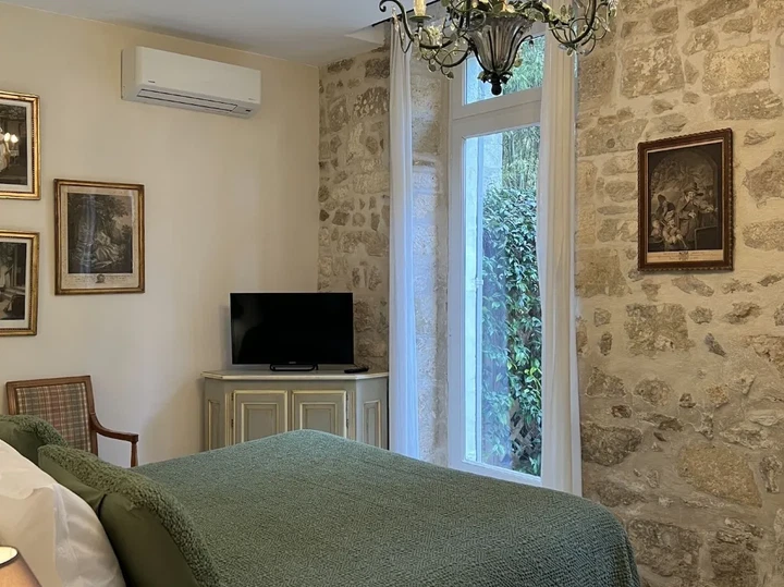 N°15 - Les Confidences - Chambres D'hôtes - Villeneuve-lès-Avignon
