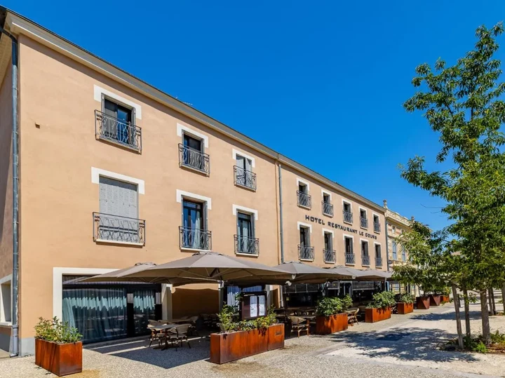 Logis Hôtel Le Cours - Arles