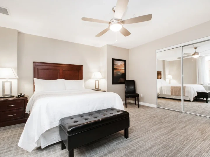Canterra Suites Hotel - Edmonton, Canada