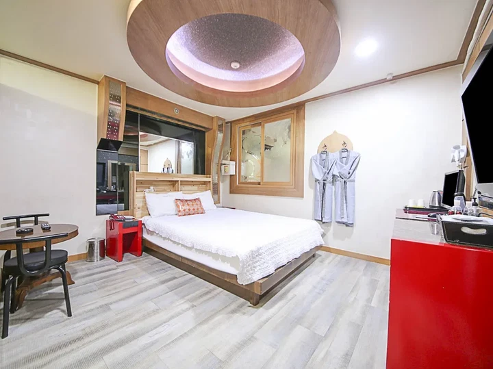 Jinju Bm Motel - 진주시
