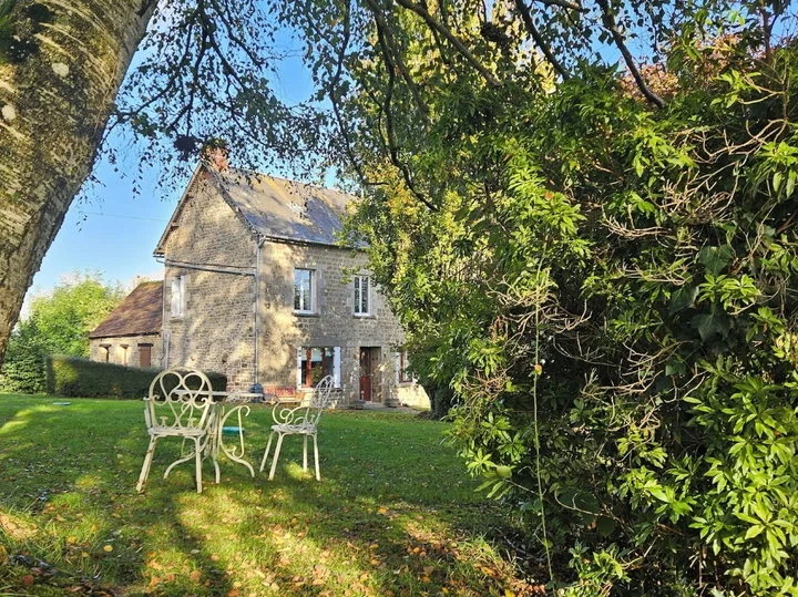 The Lions Den - La Loge Mantilly - Normandie