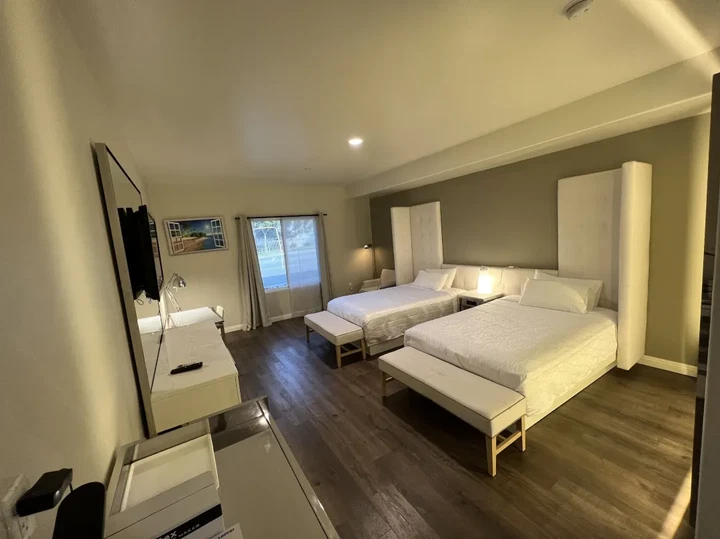 Aspire Inn & Suites Orange - Brea, CA