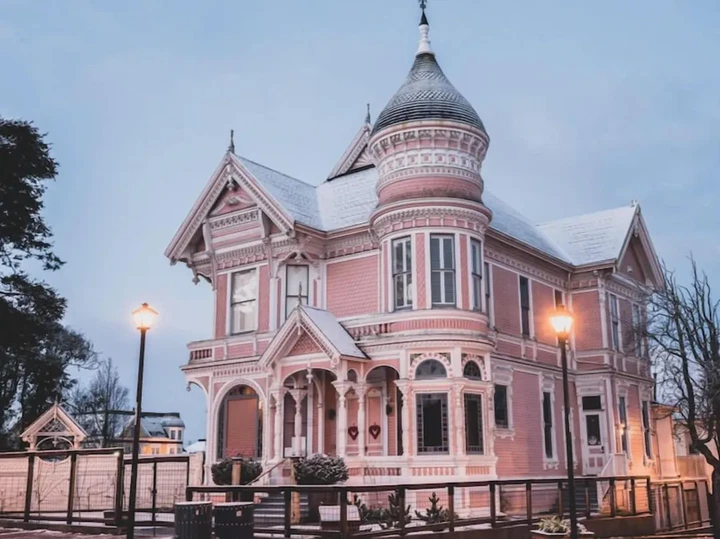 Pinc Lady Mansion - Eureka, CA