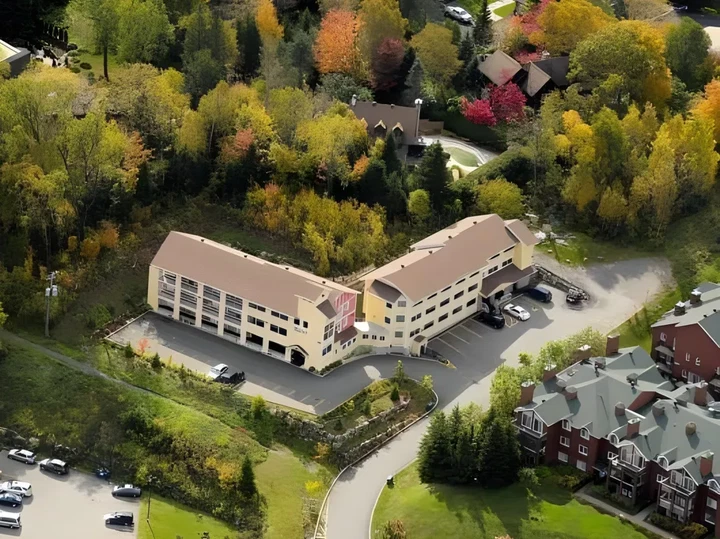 Hotel And Suites Les Laurentides - Saint-Sauveur