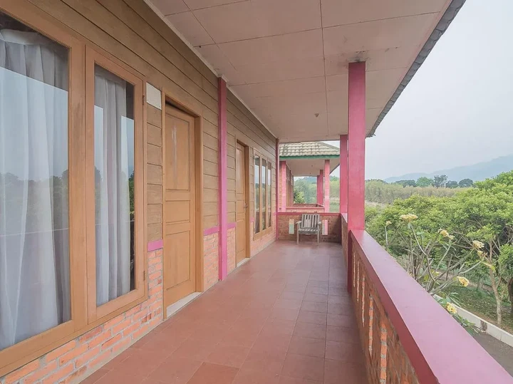 Reddoorz Plus @ Hotel Negeri Baru Lodaya Puncak - Cisarua