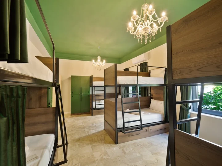 21-15 Boutique Hostel - Durrës