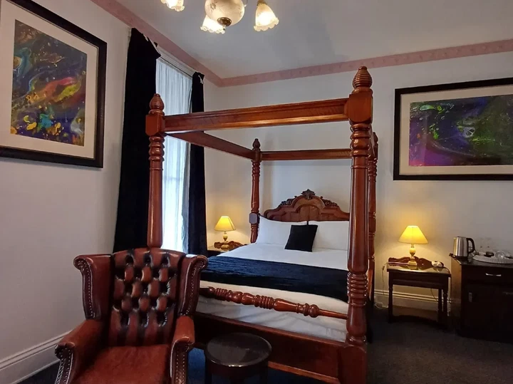 Art Hotel On York - Tasmania