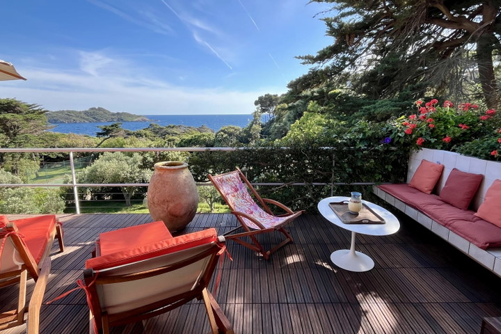 Villa "Moana" Pieds Dans L'eau-presqu'île De Giens - Hyères