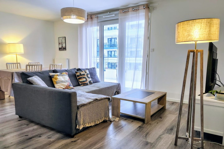 Appartement Moderne Avec Balcon - Proche Paris - Saint-Ouen