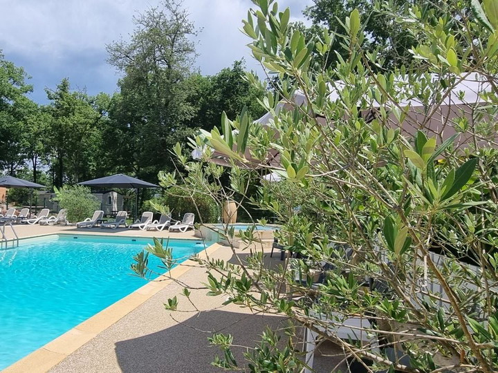 Camping La Chêneraie **** - Lot