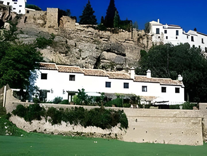 Alavera De Los Banos - Ronda