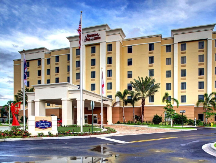 Hampton Inn & Suites Coconut Creek - Margate, FL