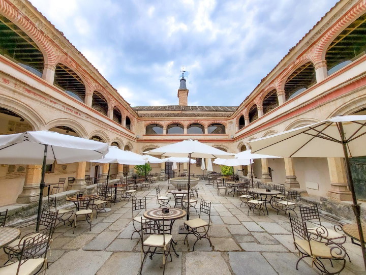 Hotel San Antonio El Real - Segovia