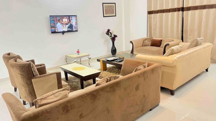 A New Spacious Bungalow In City Sector 112 Sk 14 - Noida
