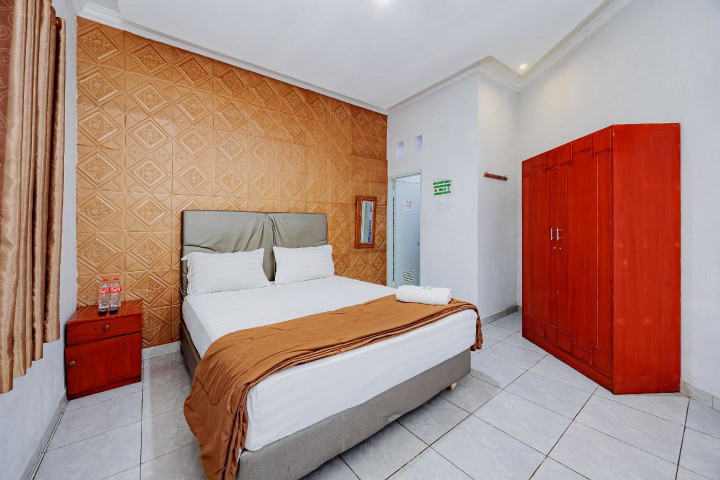 Hotel Sri Indrawati Puncak Mitra Reddoorz - Cisarua