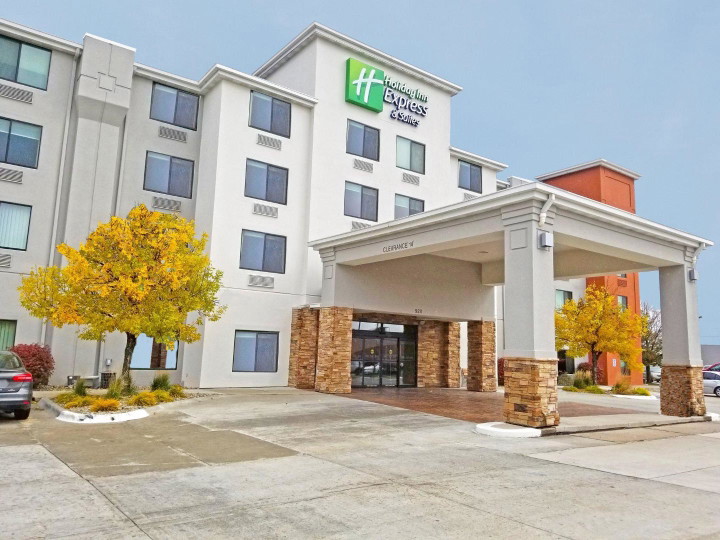 Holiday Inn Express Hotel & Suites Norfolk By Ihg - Norfolk, NE