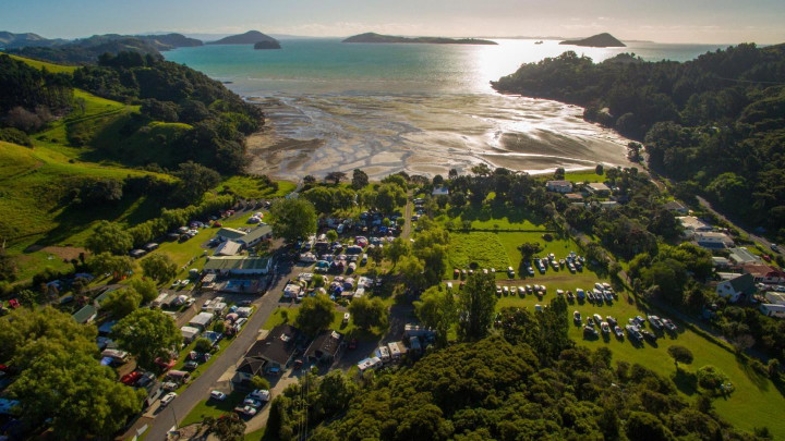 Shelly Beach Top 10 Holiday Park Inn - Coromandel
