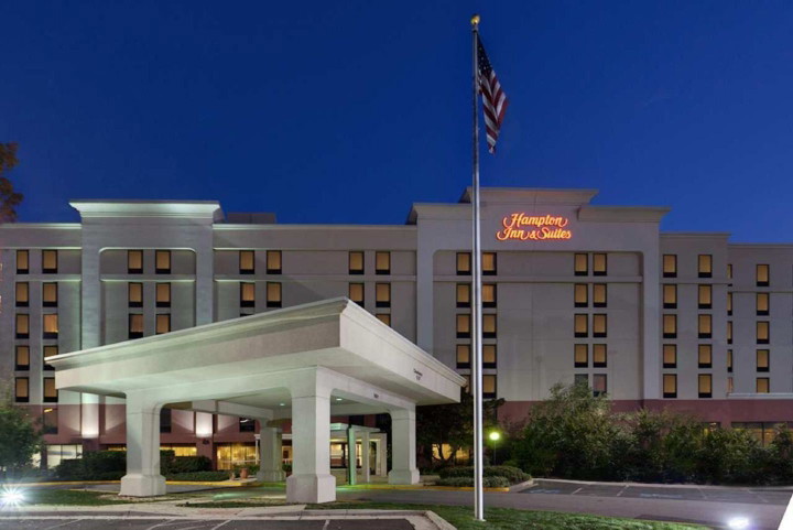 Hampton Inn & Suites Alexandria Old Town Area South - Oxon Hill, MD