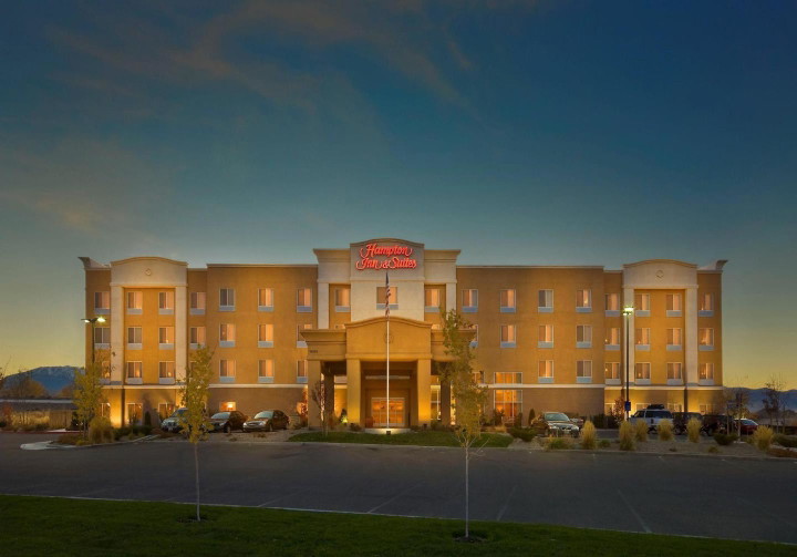 Hampton Inn & Suites Reno - Reno