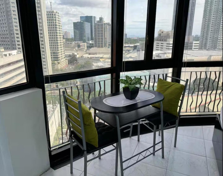 Skyline View 1br Across Greenbelt - Makati