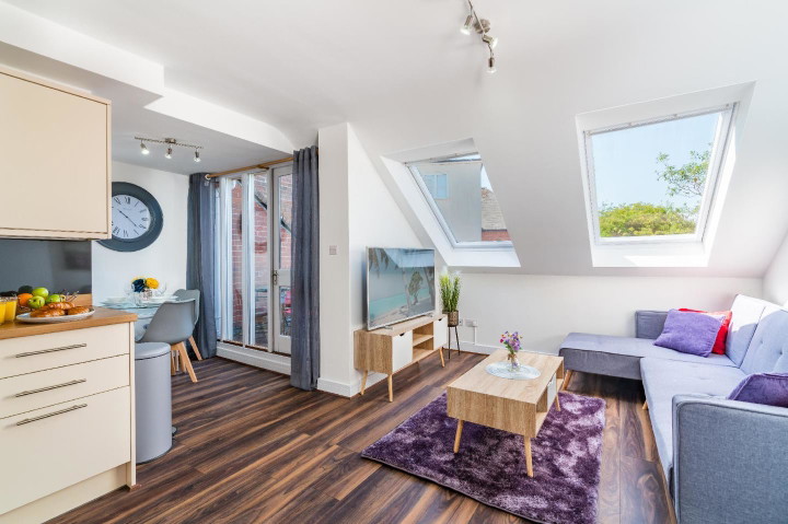 Beautiful Flat,town Center, 55" Smart Tv + Netflix - Andover