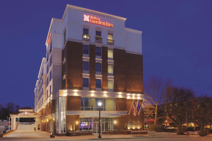 Hilton Garden Inn Falls Church - Fairfax, VA