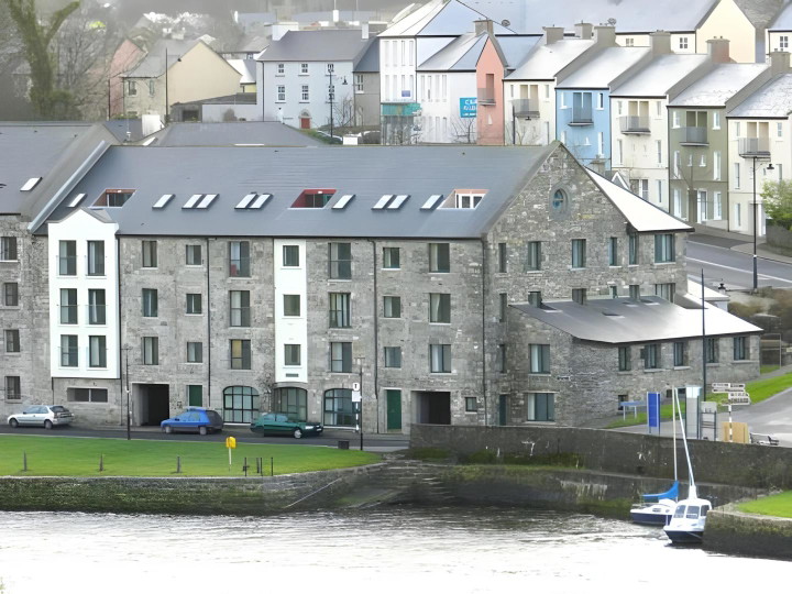 The Helm Apartments & Lodge B&b - Westport