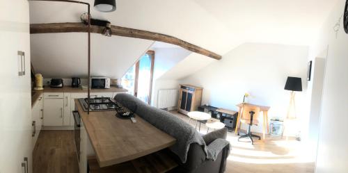Appartement Cosy 600m Gare - Etage 3 - Balcon Et Calme - Tv - Wifi - Bernay