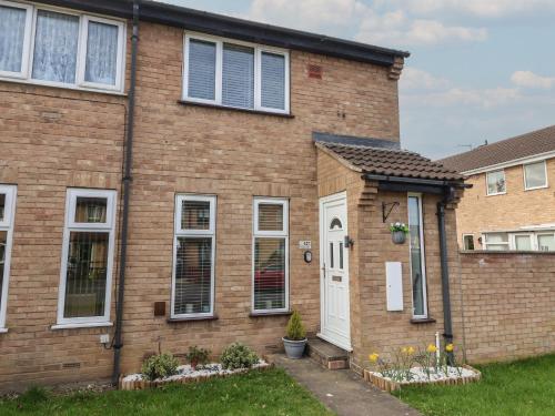 127 Bellhouse Way - York