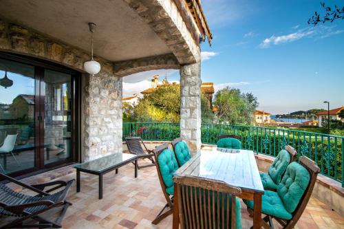 Villa Primavera Splendid Villa With Sea View In Saint-jean Cap Ferrat - Saint-Jean-Cap-Ferrat