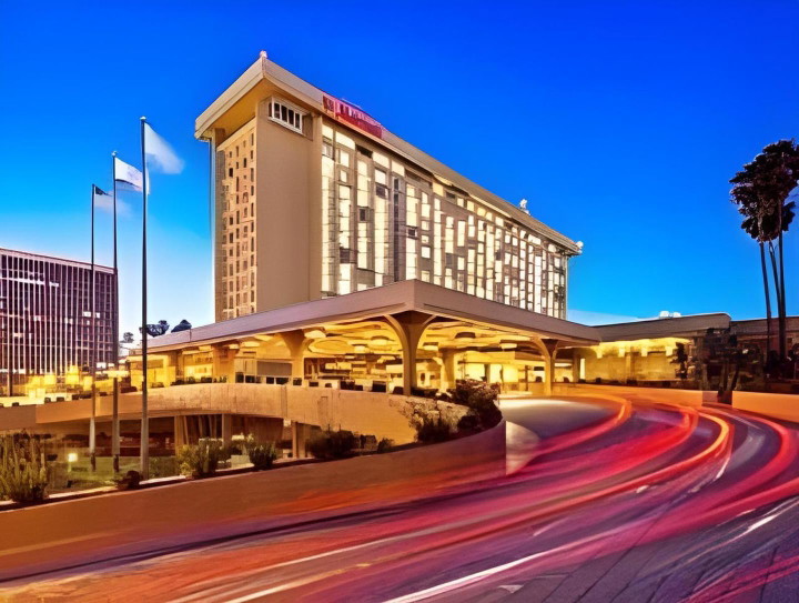 Los Angeles Airport Marriott - Los Angeles