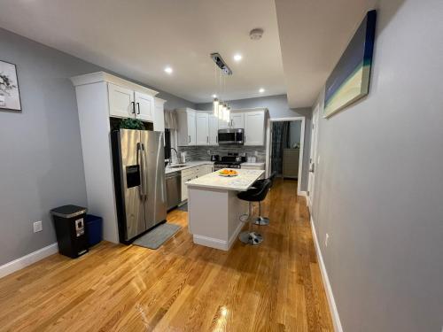 Brand New Luxury Rooms Near Downtown Boston - Lynn