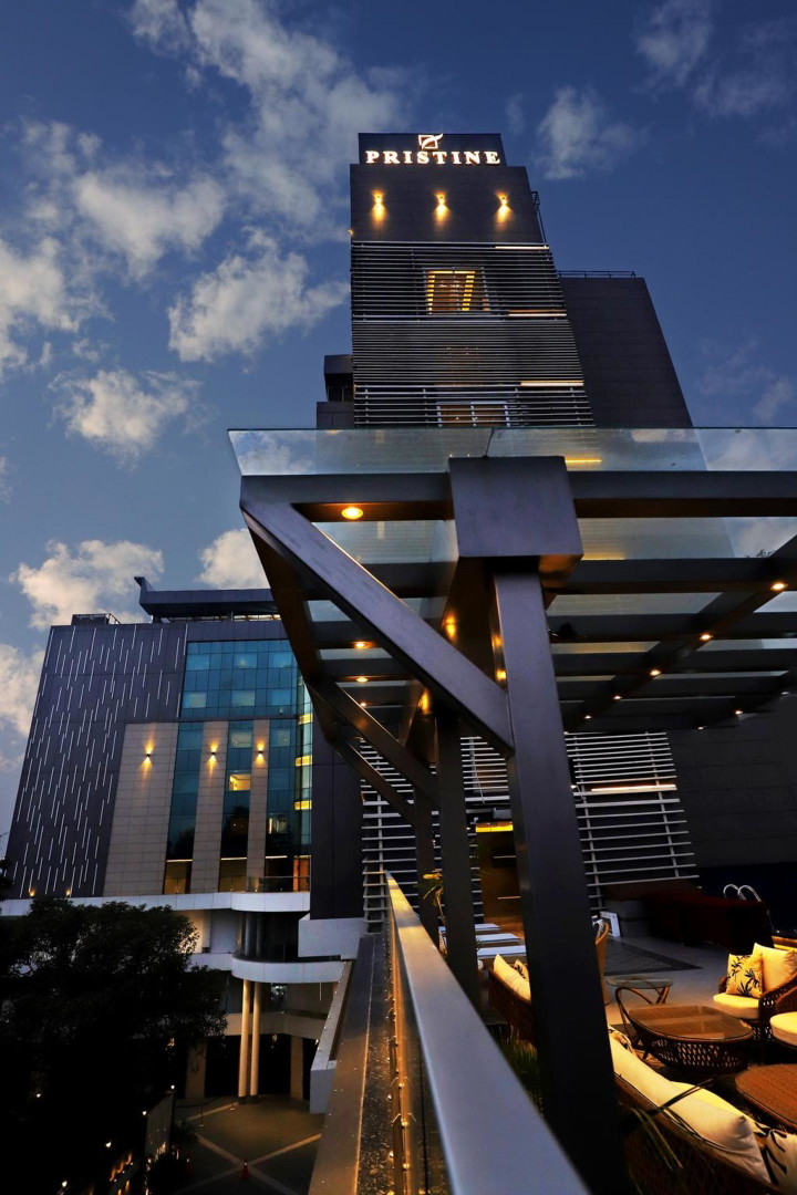 The Pristine Hotel - Kanpur