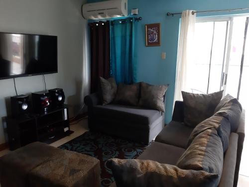 The Artist Place Kensington 1br New Kingston - Kingston