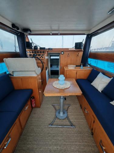 Nuit Insolite Dans Un Bateau - Le Havre
