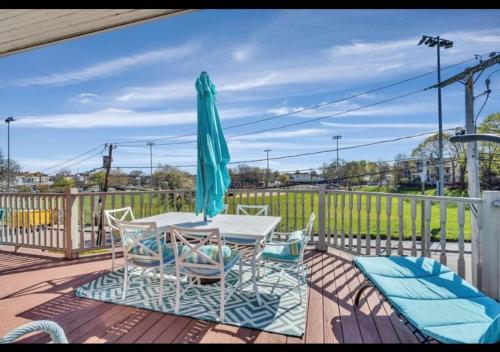 Beautiful Victorian House, Great Views, Free Parking - Dorchester, MA