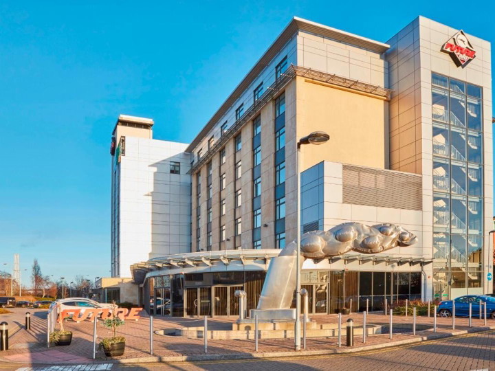 Future Inn Cardiff Bay Hotel - Cardiff