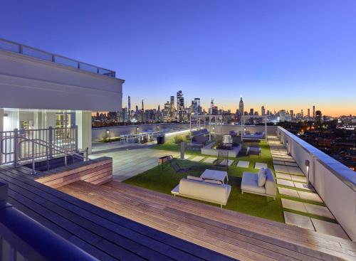 Exclusive 1br Apt With Nyc View - Hoboken, NJ