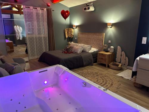 Mas Hinaiti - Suite Romantique Avec Spa Et Ecran Geant De Cinema - Montpellier