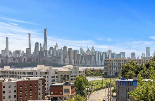 Modern Luxury 4br Home Den Nyc Views - Manhattan, NY