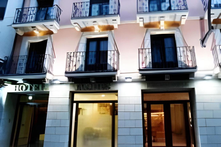 Hotel Jaques - Jaca
