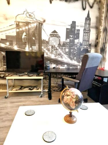 Live Like A Local Big 24qm Room Cozy Trendy Lgtb Friendly In Shared Apartment In Green Area 12 Min T - Berlin
