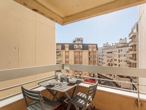 Studio Front De Mer Avec Piscine Et Balcon A Biarritz - Fr-1-3-412 - Biarritz