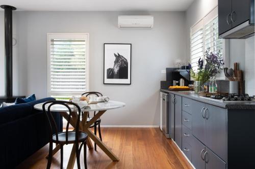Lake Orchard Villas 1 - Daylesford - Daylesford