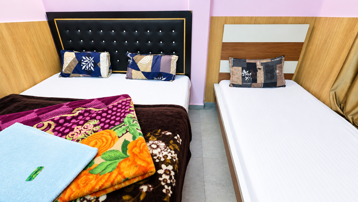 S Taj Home Stay Mali Tall Nainital - Nainital